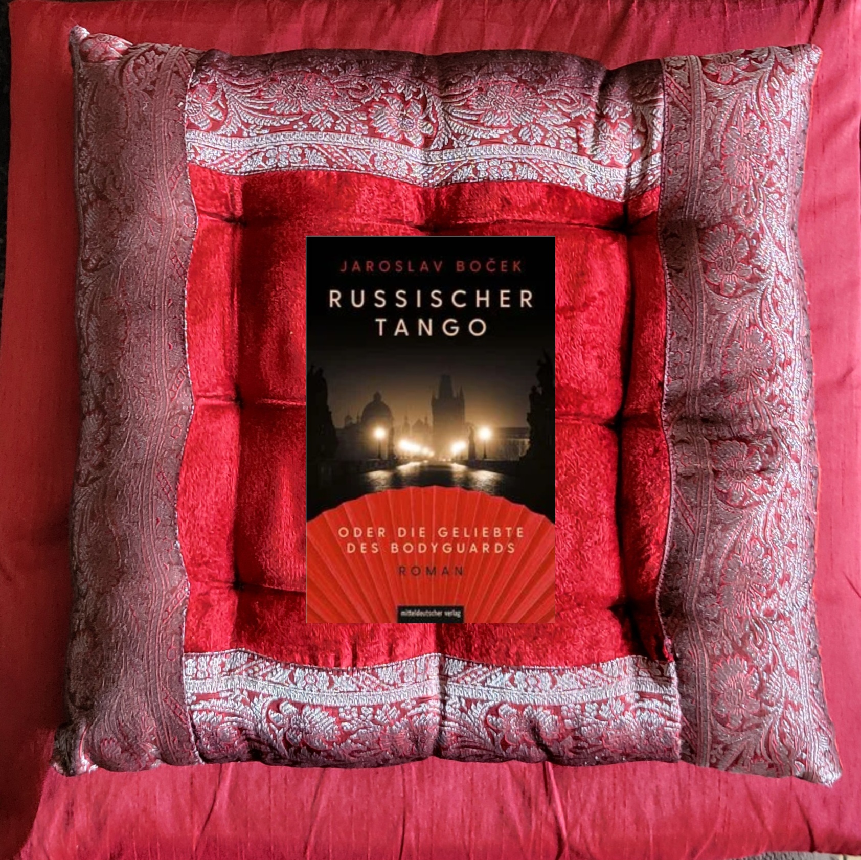 Das Wirken von La Familia – Booquinia's Bücher + Rezis – Jetzt bloggt ...